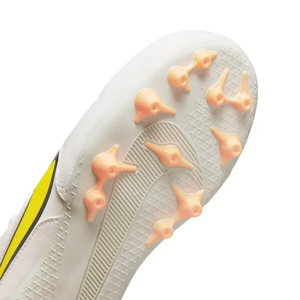 Nike Legend 9 Academy Ag Football Boots