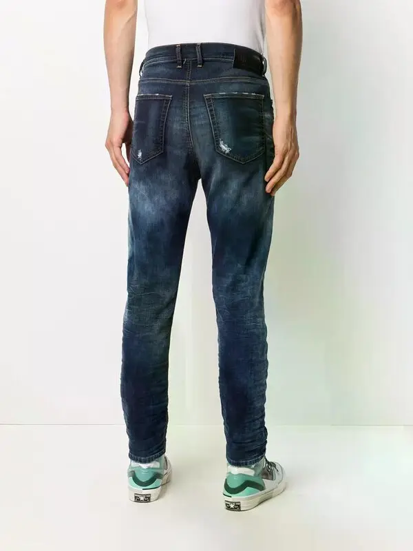 DIESEL® D-vider Carrot Leg Joggjeans