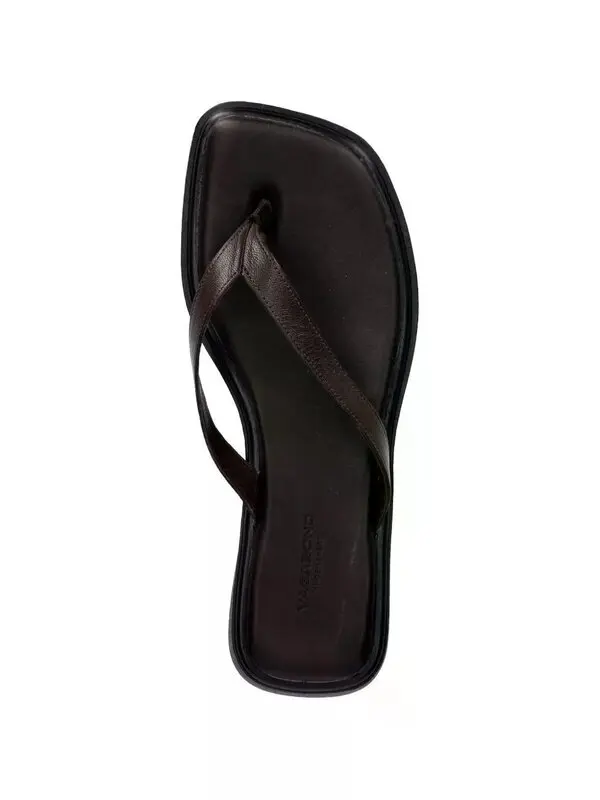 VAGABOND SHOEMAKERS Izzy Square-toe Flat Sandals