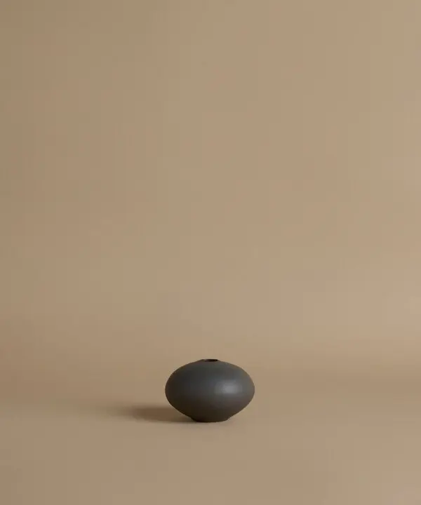 RACHEL CARTER CERAMICS Small Flat Vase