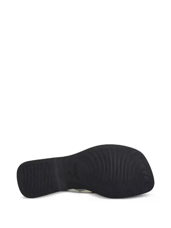 VAGABOND SHOEMAKERS Izzy Thong-strap Leather Sandals