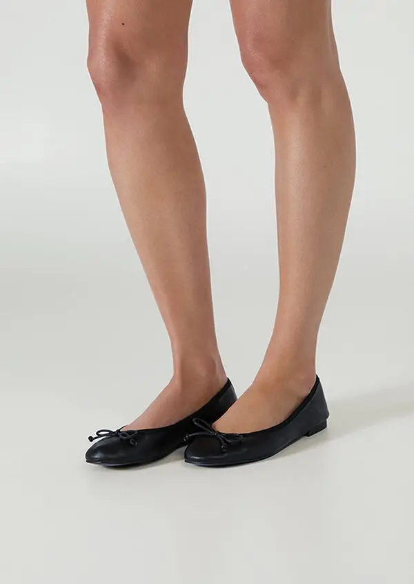 TONY BIANCO Comma Ballet Flats With Bow Detailing - Black Nappa