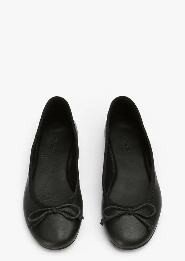 TONY BIANCO Comma Ballet Flats With Bow Detailing - Black Nappa