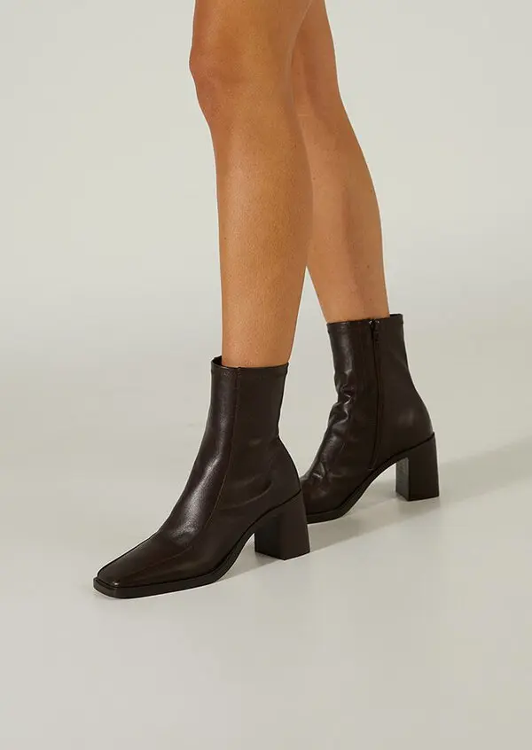 TONY BIANCO Dusty Ankle Boots With Block Heel And Square Toe