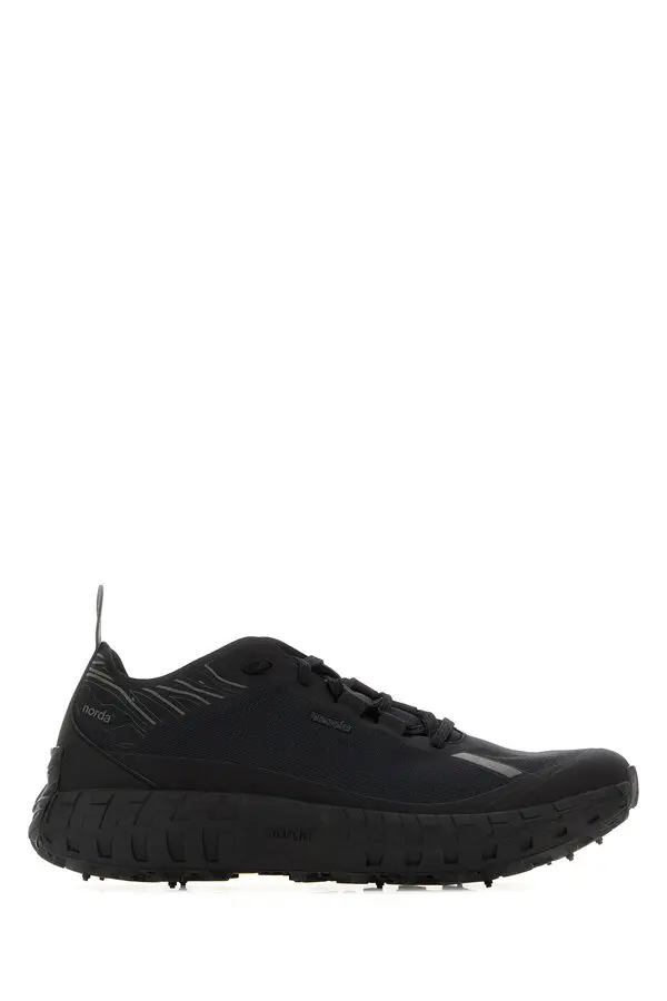 NORDA Canvas Sneakers