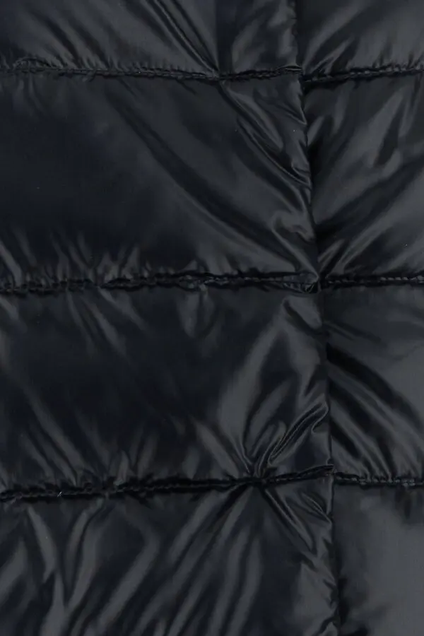 Herno Quilted Down Jacket With Logo Plate - Black