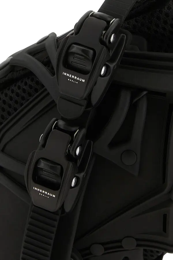 INNERRAUM Object I14 Clutch