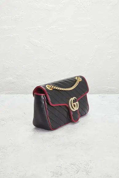 Gucci Gg Marmont Shoulder Bag - Black