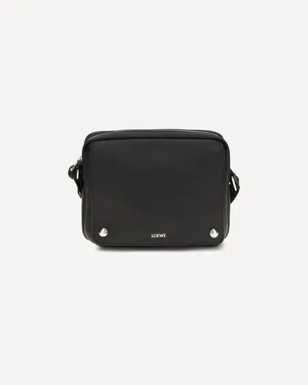 Loewe Pebble Messenger Medium Bag In Grained Calfskin - Black