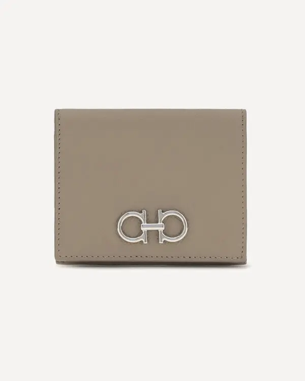 FERRAGAMO Gancini Wallet - Beige