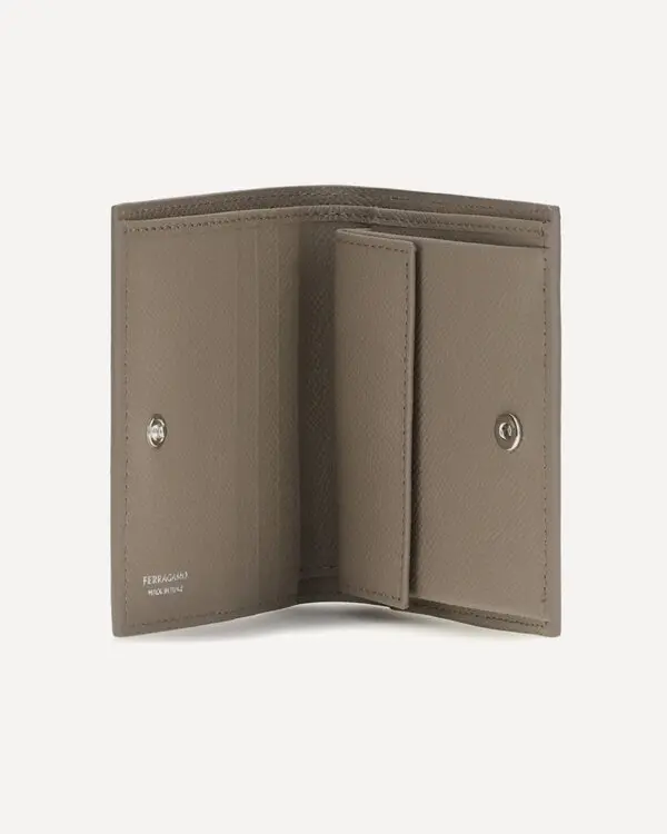 FERRAGAMO Gancini Wallet - Beige