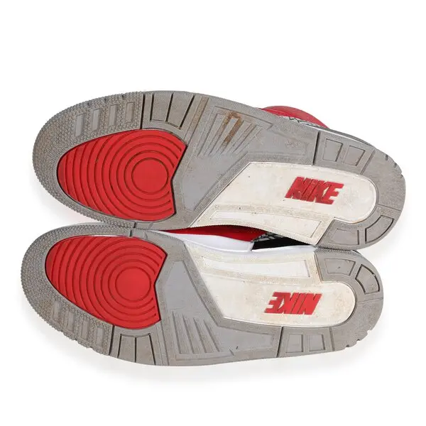 JORDAN 3 Retro Se Unite High Top Sneakers - Red