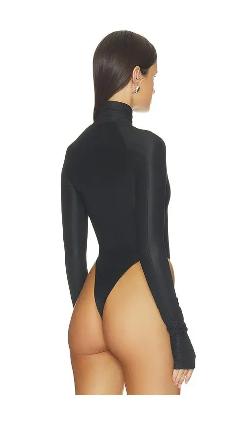 LAQUAN SMITH Long Sleeve Zip-up Bodysuit