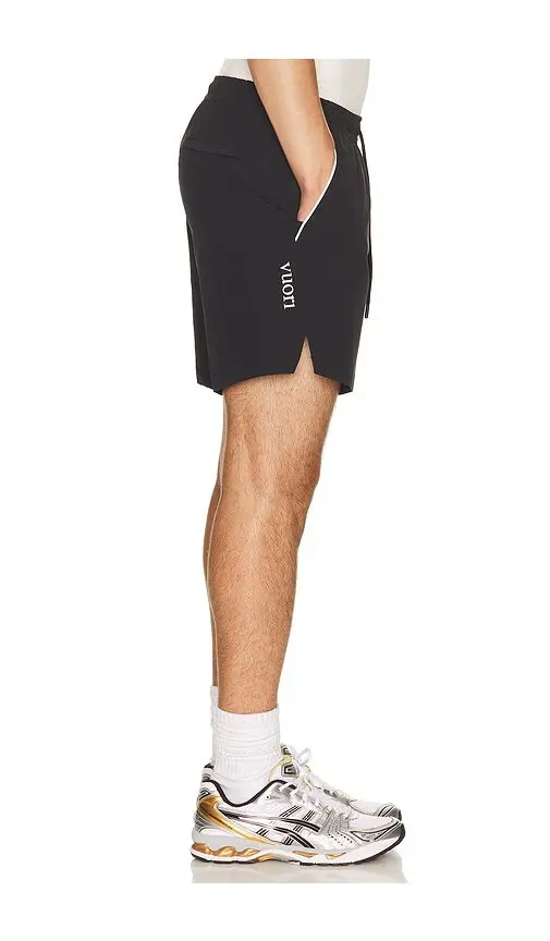 Vuori Crosscourt Unlined 7 Short - Black