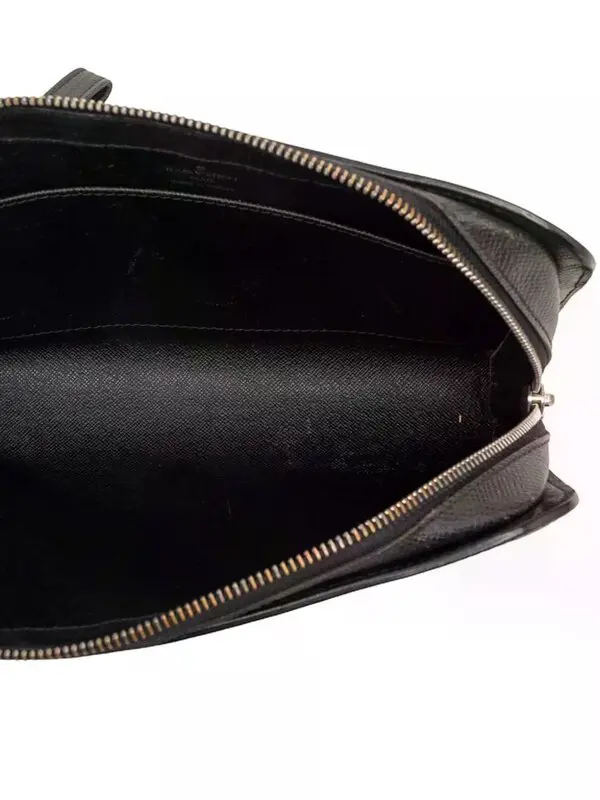 LOUIS VUITTON Taiga Leather Baikal Clutch Bag