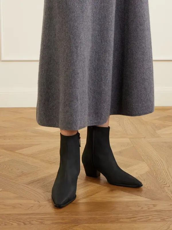 Manolo Blahnik Matte Leather Pointed-toe Ankle Boots