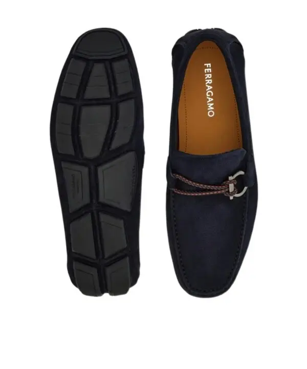 FERRAGAMO Gancini Ornament Driver Loafers - Black
