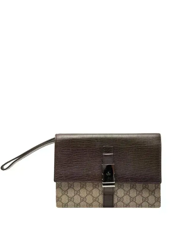 Gucci Gg Supreme Clutch Bag