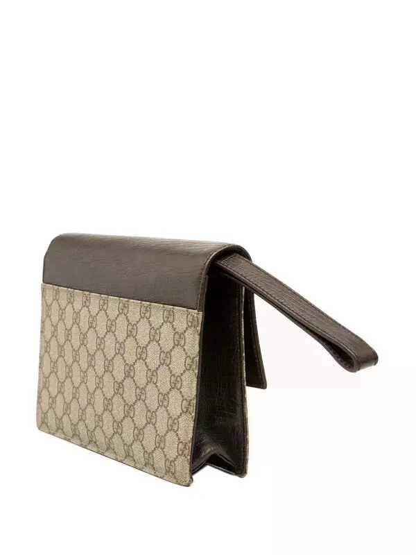 Gucci Gg Supreme Clutch Bag