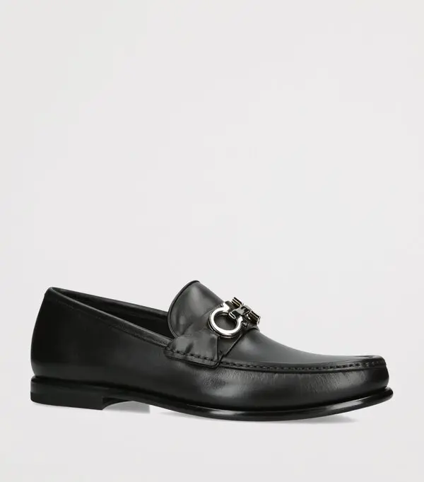 FERRAGAMO Avril Leather Loafers With Gancini Hardware - Black
