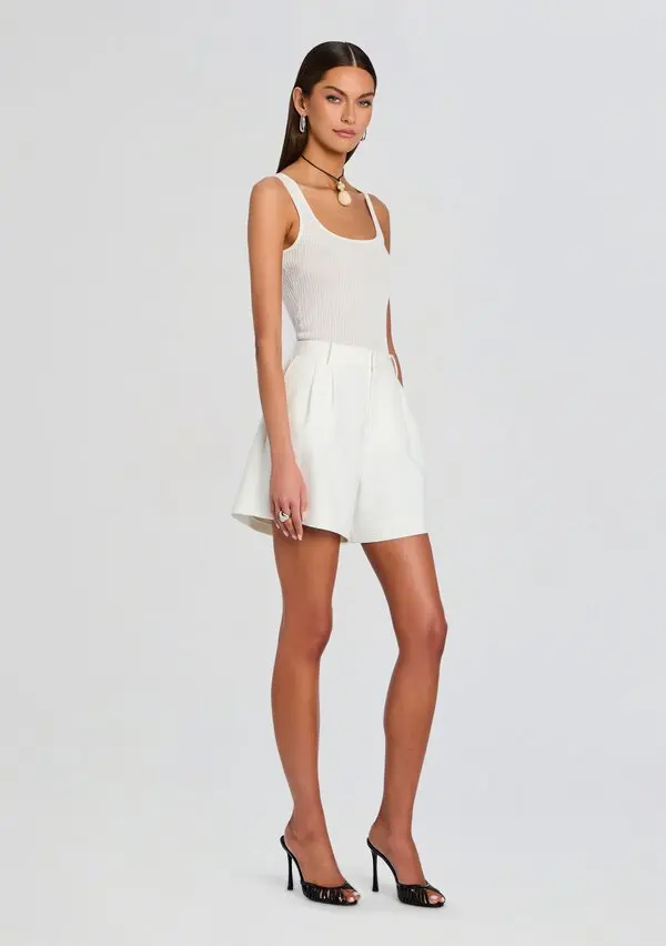 SEROYA Elara Short