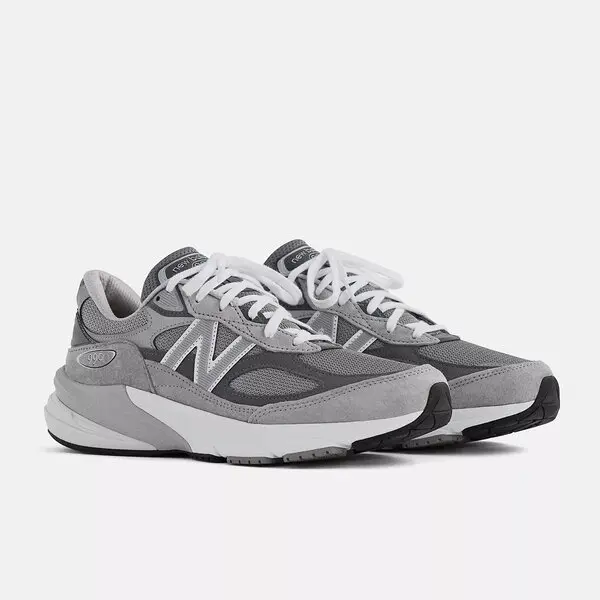 NEW BALANCE 990 V6 Lace-up Sneakers - Gray