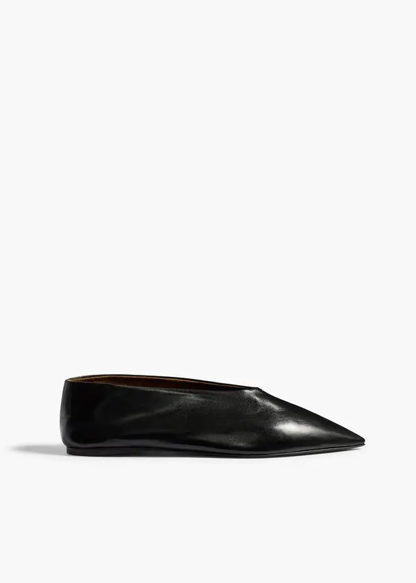 Khaite Miriam Ballerina Flat In Glazed Leather - Black