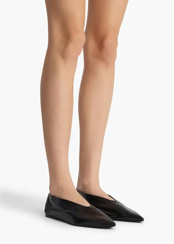 Khaite Miriam Ballerina Flat In Glazed Leather - Black