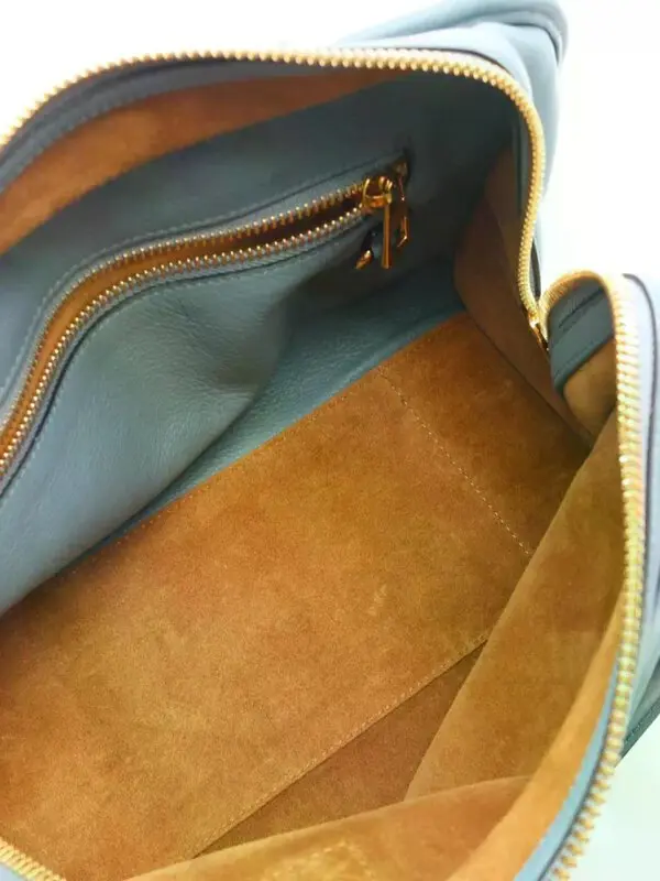 Loewe Amazona 28 Two-way Handbag - Blue