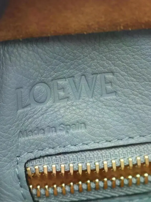 Loewe Amazona 28 Two-way Handbag - Blue