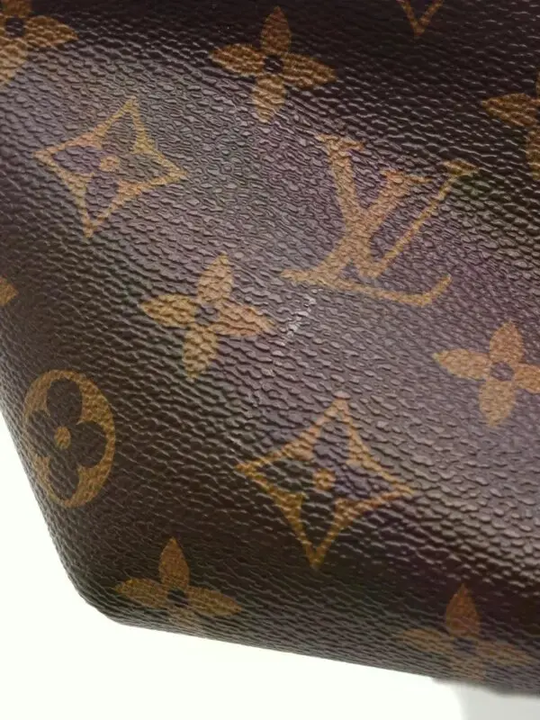 LOUIS VUITTON Turenne Gm Tote Bag