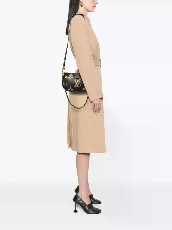 LOUIS VUITTON Monogram Giant Empreinte Bicolor Multi Pochette Accessoires