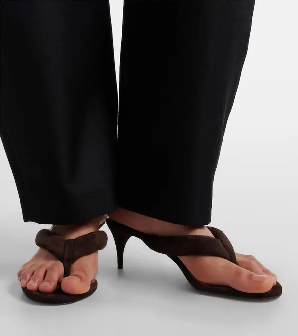 Alaïa Suede Thong Sandals - Brown