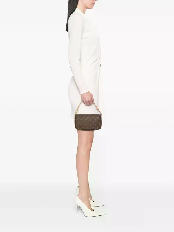 LOUIS VUITTON Monogram Pochette Accessoires Shoulder Bag