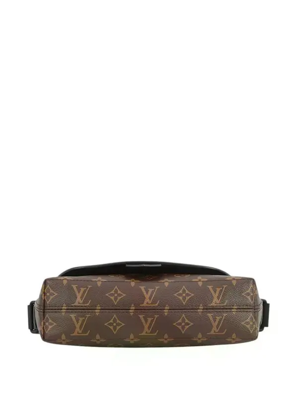 LOUIS VUITTON Monogram Macassar Messenger Bag