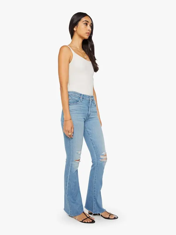MOTHER The Weekender Fray Jeans In Chaos Is Calling