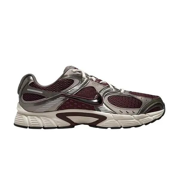 Nike V5 Rnr Sneakers