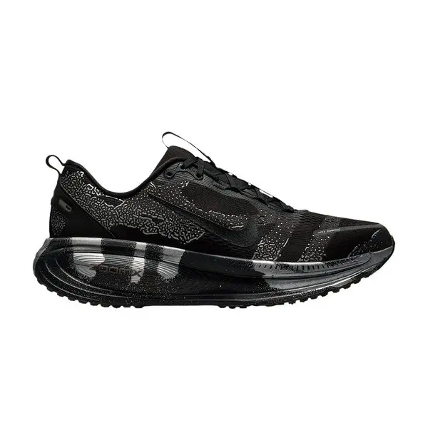Nike Vomero 18 Athletic Sneakers - Black