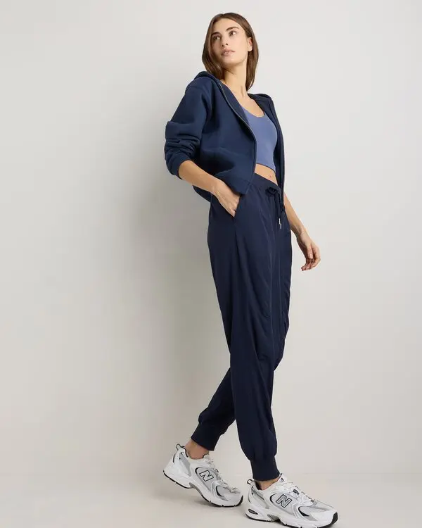 Quince Performance Tech Mid-rise Joggers - Deep Navy