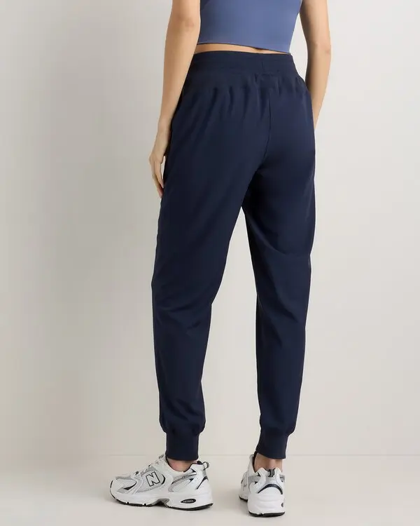 Quince Performance Tech Mid-rise Joggers - Deep Navy