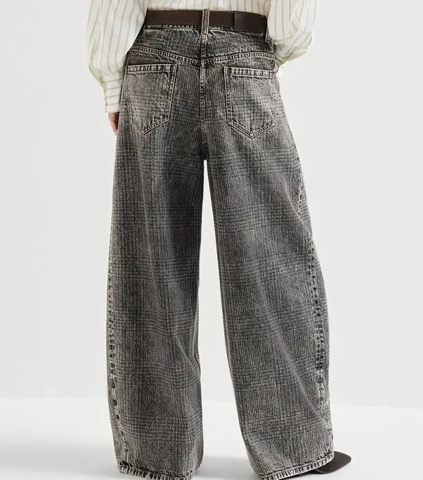 Brunello Cucinelli Loose Barrel Jeans