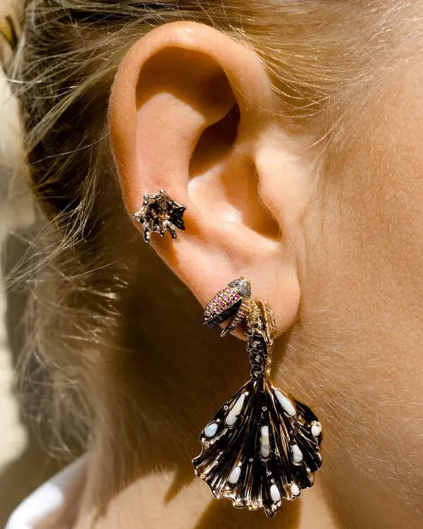 BIBI VAN DER VELDEN 18k Yellow Gold Sapphire And Diamond Scarab Stud Earring