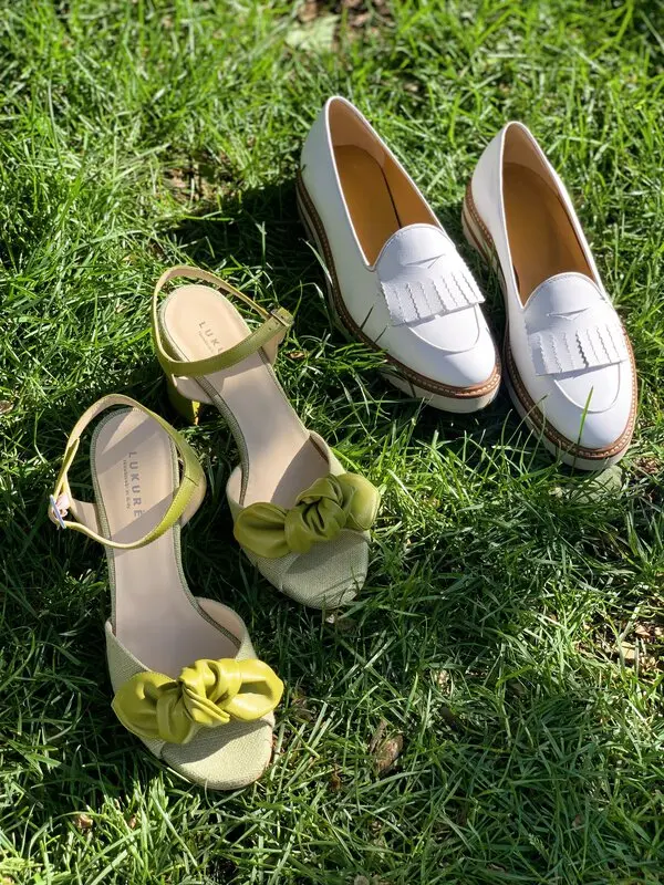 Lukure Bonbon Block Heel Sandals With Leather Bow Detailing - Pistachio