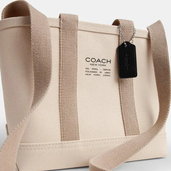 COACH Utility Tote 27 - Natural