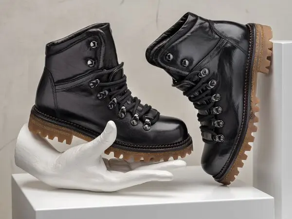 Lukure Hand-painted Kangaroo Leather Winter Boots - Black