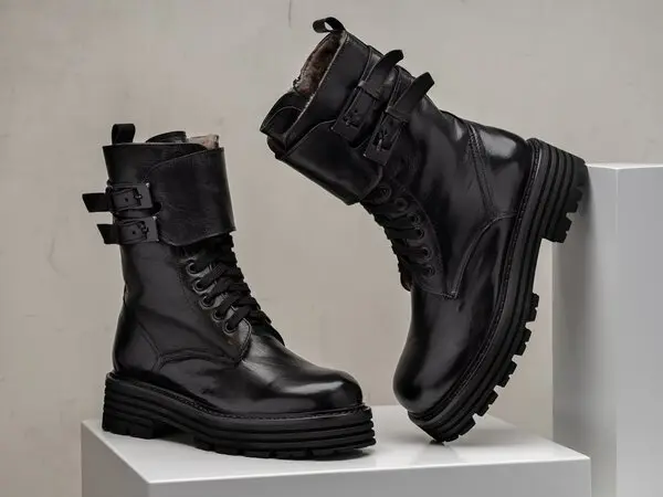 Lukure Army Fur Boots - Black