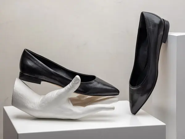 Lukure Amelie Flat - Black