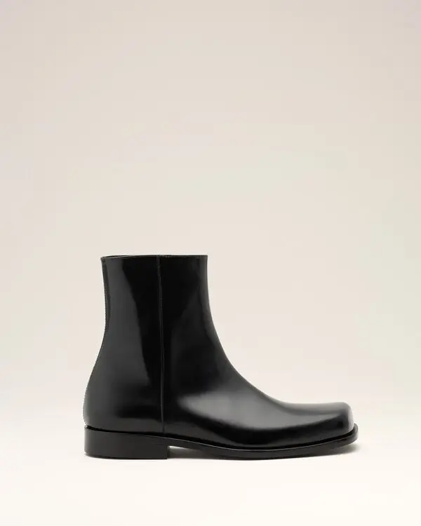AMI Paris Cow Leather Ankle Boots With Glazed Finish