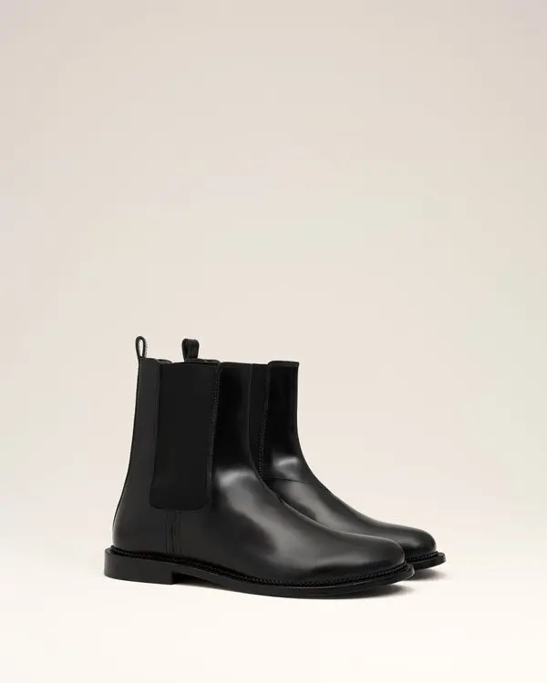 AMI Paris Glazed Leather Anatomical Toe Chelsea Boots