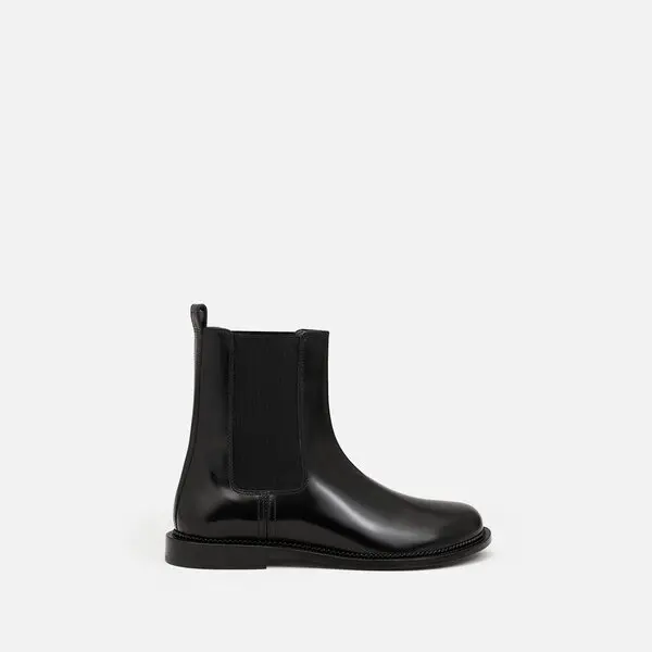 AMI Paris Glazed Leather Anatomical Toe Chelsea Boots
